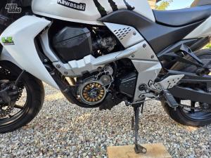 White Kawasaki Z 2009 in Pasvalys, with an engine capacity of 0.75 L and mileage of 60 thousand km for 1199 €, photo 23 on AUTOMOTO.COM.LV