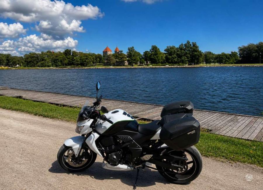 Белый Кавасаки Z 2010 в Укмерге, объемом двигателя 0.75 л и пробегом 42 тыс. км за 3750 €, фото 4 на AUTOMOTO.COM.LV