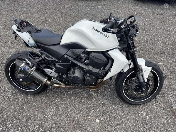 White Kawasaki Z 2011 in Kaunas, with an engine capacity of 0.75 L and mileage of 16 thousand km for 1350 €, photo 1 on AUTOMOTO.COM.LV