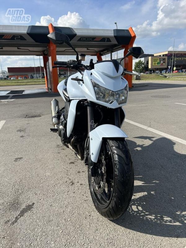 Balts Kawasaki Z 2011 Kauņa, ar dzinēja tilpumu 0.75 L un nobraukumu 50 tūkst. km par 3000 €, foto 1 vietnē AUTOMOTO.COM.LV