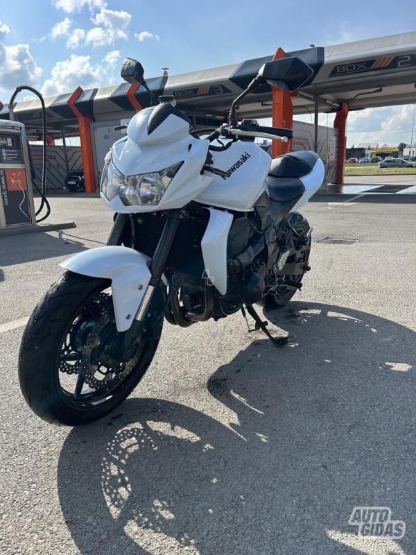 Balts Kawasaki Z 2011 Kauņa, ar dzinēja tilpumu 0.75 L un nobraukumu 50 tūkst. km par 3000 €, foto 2 vietnē AUTOMOTO.COM.LV