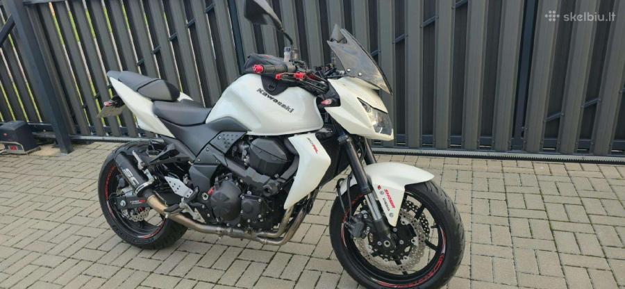 White Kawasaki Z 2011 in Panevezys, with an engine capacity of 0.75 L and mileage of 10 thousand km for 4000 €, photo 1 on AUTOMOTO.COM.LV