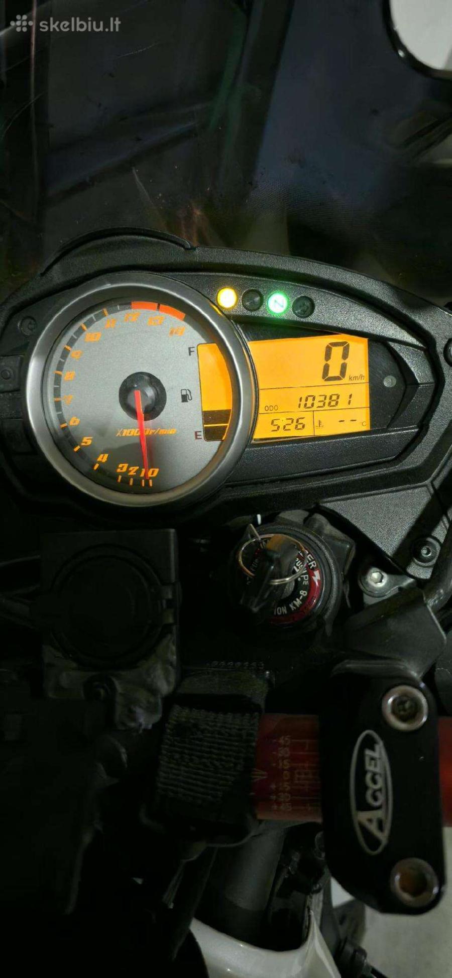 White Kawasaki Z 2011 in Panevezys, with an engine capacity of 0.75 L and mileage of 10 thousand km for 4000 €, photo 10 on AUTOMOTO.COM.LV