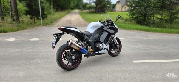 White Kawasaki Z 2013 in Mazeikiai, with an engine capacity of 1.00 L and mileage of 30 thousand km for 5700 €, photo 5 on AUTOMOTO.COM.LV