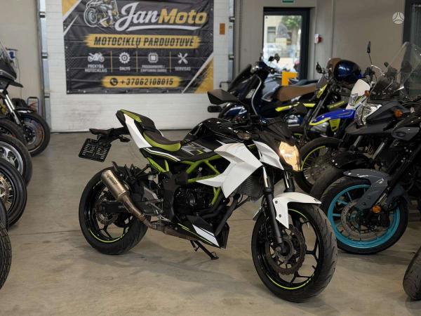 White Kawasaki Z 2019 in Siauliai, with an engine capacity of 0.13 L and mileage of 33 thousand km for 1999 €, photo 1 on AUTOMOTO.COM.LV