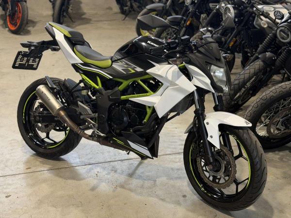 White Kawasaki Z 2019 in Siauliai, with an engine capacity of 0.13 L and mileage of 33 thousand km for 1999 €, photo 4 on AUTOMOTO.COM.LV