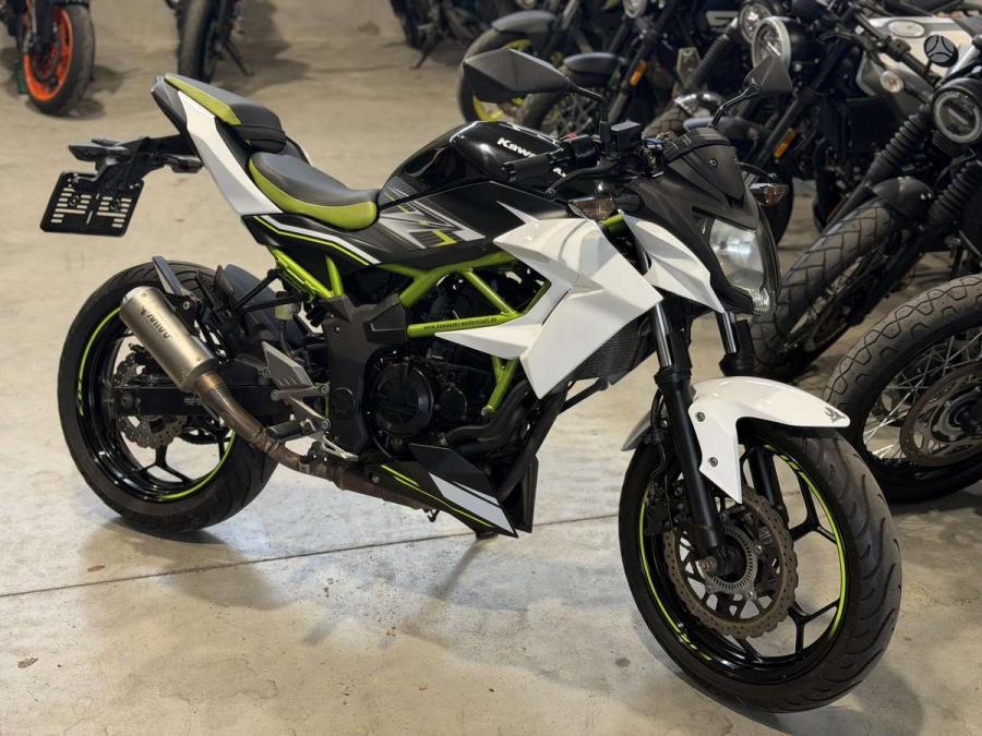 White Kawasaki Z 2019 in Siauliai, with an engine capacity of 0.13 L and mileage of 33 thousand km for 1999 €, photo 4 on AUTOMOTO.COM.LV
