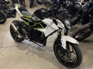 White Kawasaki Z 2019 in Siauliai, with an engine capacity of 0.13 L and mileage of 33 thousand km for 1999 €, photo 5 on AUTOMOTO.COM.LV