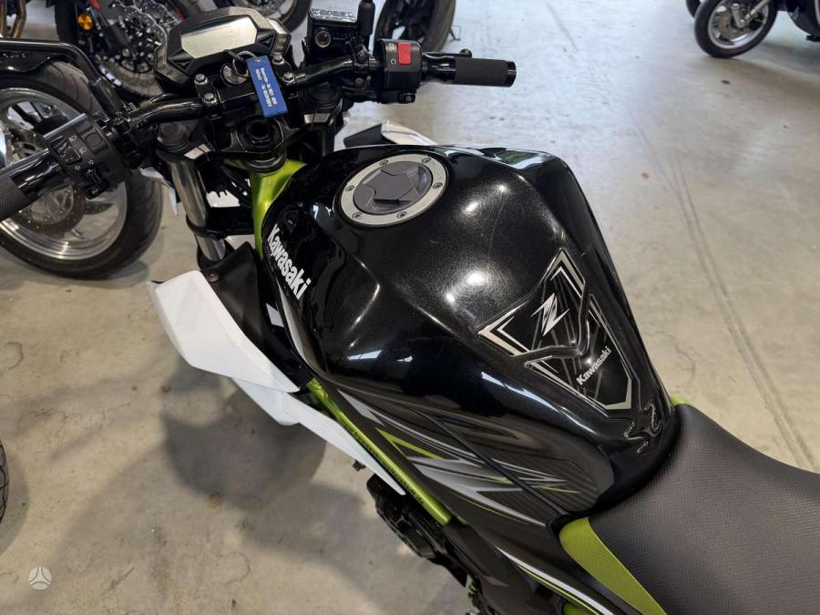 White Kawasaki Z 2019 in Siauliai, with an engine capacity of 0.13 L and mileage of 33 thousand km for 1999 €, photo 19 on AUTOMOTO.COM.LV
