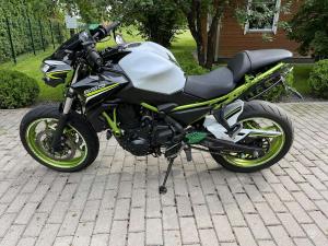 White Kawasaki Z 2021 in Sirvintos, with an engine capacity of 0.65 L and mileage of 45 thousand km for 2600 €, photo 3 on AUTOMOTO.COM.LV
