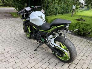 White Kawasaki Z 2021 in Sirvintos, with an engine capacity of 0.65 L and mileage of 45 thousand km for 2600 €, photo 4 on AUTOMOTO.COM.LV