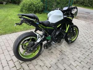 White Kawasaki Z 2021 in Sirvintos, with an engine capacity of 0.65 L and mileage of 45 thousand km for 2600 €, photo 6 on AUTOMOTO.COM.LV