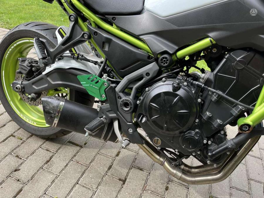 White Kawasaki Z 2021 in Sirvintos, with an engine capacity of 0.65 L and mileage of 45 thousand km for 2600 €, photo 13 on AUTOMOTO.COM.LV