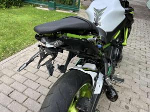 White Kawasaki Z 2021 in Sirvintos, with an engine capacity of 0.65 L and mileage of 45 thousand km for 2600 €, photo 16 on AUTOMOTO.COM.LV