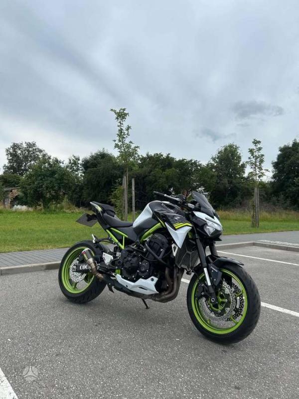 Balts Kawasaki Z 2021 Panevēža, ar dzinēja tilpumu 0.95 L un nobraukumu 25 tūkst. km par 6300 €, foto 1 vietnē AUTOMOTO.COM.LV