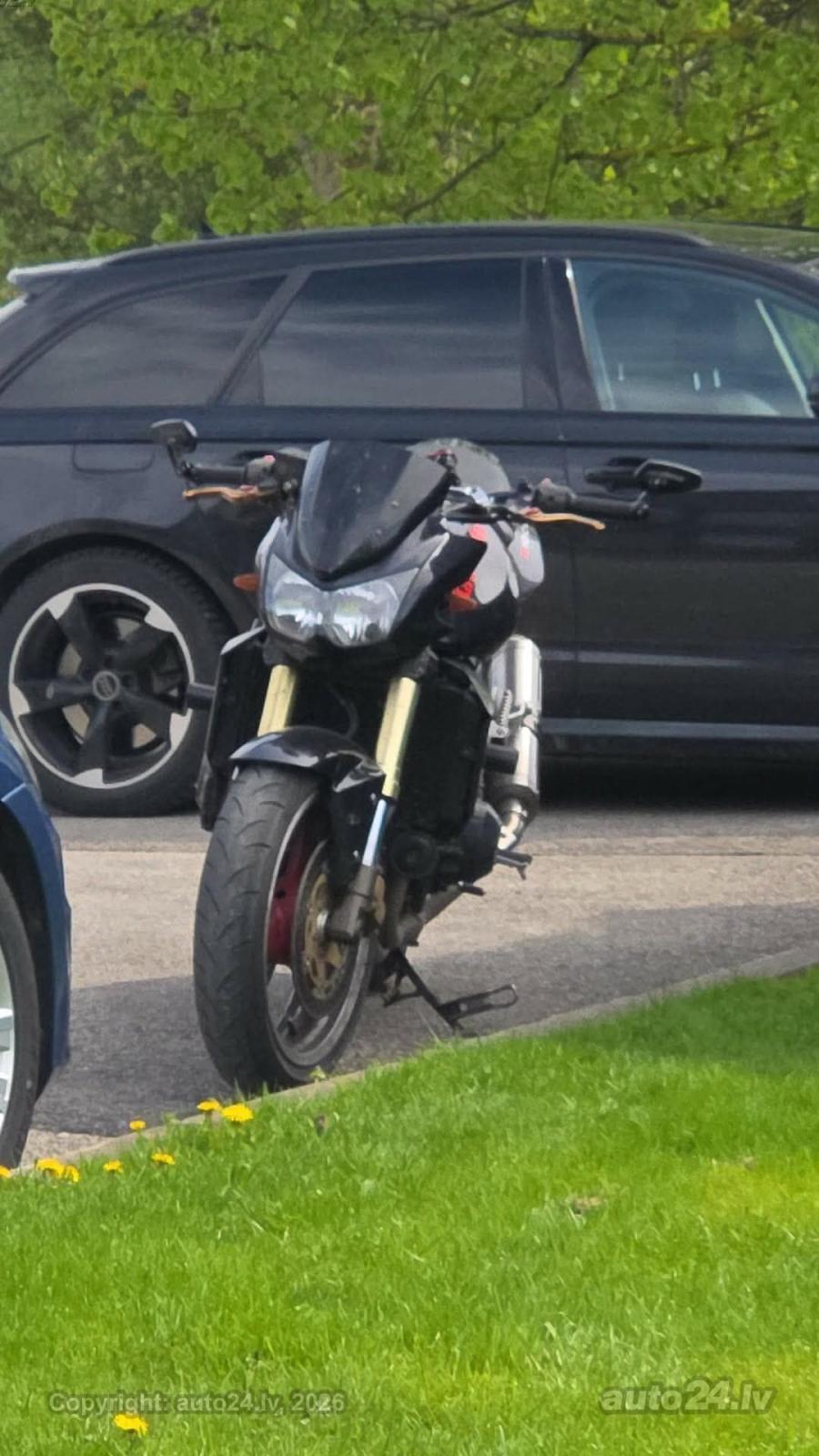 Black Kawasaki Z1000 2003 in Voru, with an engine capacity of 0.95 L and mileage of 60 thousand km for 3200 €, photo 4 on AUTOMOTO.COM.LV