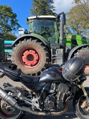Black Kawasaki Z1000 2003 in Voru, with an engine capacity of 0.95 L and mileage of 60 thousand km for 3200 €, photo 6 on AUTOMOTO.COM.LV