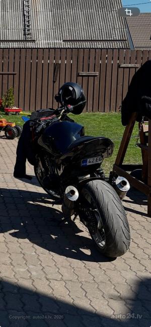 Black Kawasaki Z1000 2004 in Narva, with an engine capacity of 0.00 L and mileage of 36 thousand km for 3800 €, photo  on AUTOMOTO.COM.LV