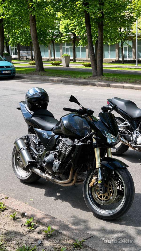 Black Kawasaki Z1000 2004 in Narva, with an engine capacity of 0.00 L and mileage of 36 thousand km for 3800 €, photo 2 on AUTOMOTO.COM.LV