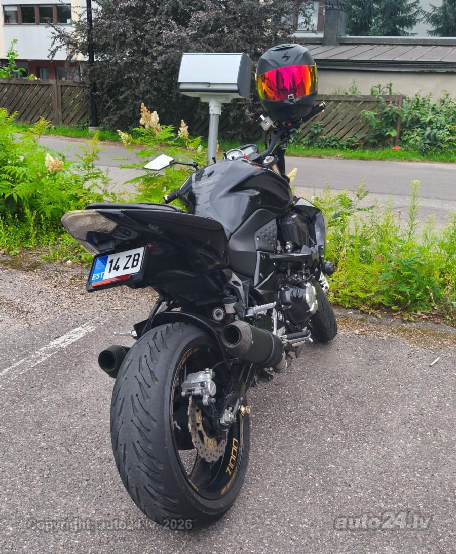 Black Kawasaki Z1000 2007 in Tallinn, with an engine capacity of 0.95 L and mileage of 27 thousand km for 4500 €, photo 3 on AUTOMOTO.COM.LV