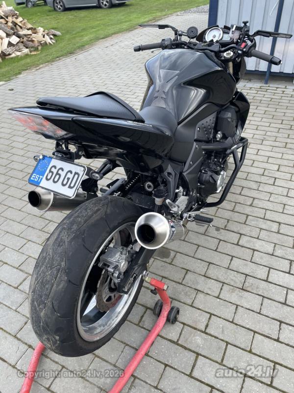 Melns Kawasaki Z1000 2008 Tallina, ar dzinēja tilpumu 0.95 L un nobraukumu 46 tūkst. km par 3700 €, foto 10 vietnē AUTOMOTO.COM.LV