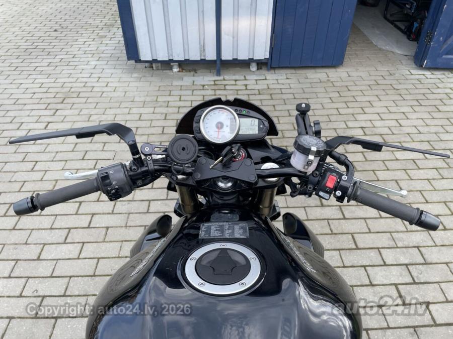 Melns Kawasaki Z1000 2008 Tallina, ar dzinēja tilpumu 0.95 L un nobraukumu 46 tūkst. km par 3700 €, foto 8 vietnē AUTOMOTO.COM.LV
