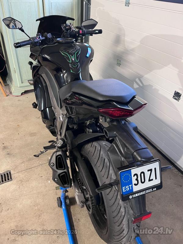 Melns Kawasaki Z1000 2011 Paide, ar dzinēja tilpumu 1.04 L un nobraukumu 47 tūkst. km par 6555 €, foto 6 vietnē AUTOMOTO.COM.LV