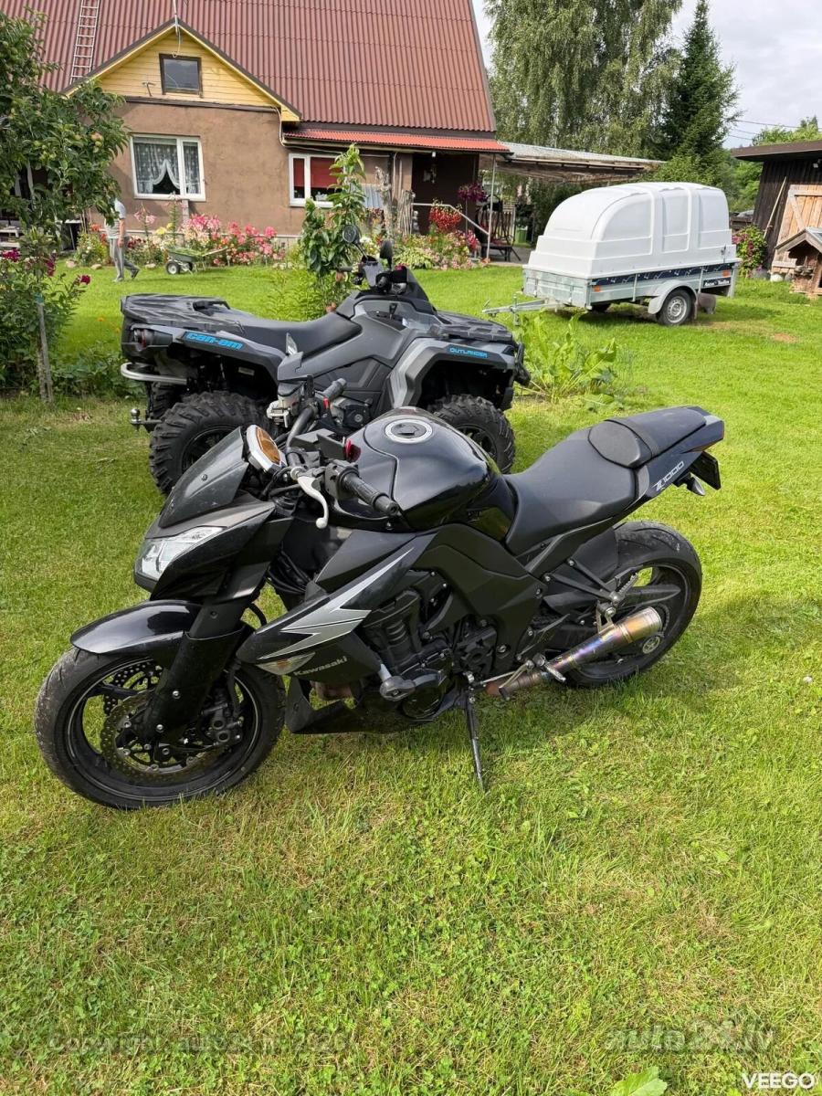 Black Kawasaki Z1000 2012 in Tallinn, with an engine capacity of 1.04 L and mileage of 20 thousand km for 4700 €, photo 3 on AUTOMOTO.COM.LV