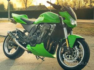 Green Kawasaki Z1000 2003 in Parnu, with an engine capacity of 0.95 L and mileage of 32 thousand km for 4500 €, photo 2 on AUTOMOTO.COM.LV