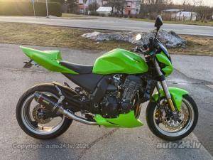 Green Kawasaki Z1000 2003 in Parnu, with an engine capacity of 0.95 L and mileage of 32 thousand km for 4500 €, photo 5 on AUTOMOTO.COM.LV