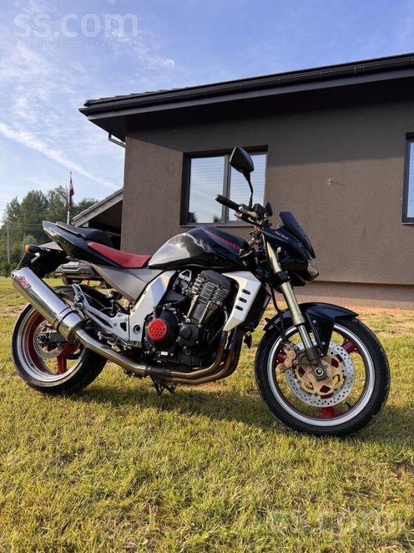Kawasaki Z1000 2003 Rīga, ar dzinēja tilpumu 0.95 L un nobraukumu 0 tūkst. km par 3200 €, foto 2 vietnē AUTOMOTO.COM.LV