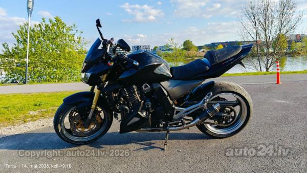 Кавасаки З 1000 2003 в Таллин, объемом двигателя 0.95 л и пробегом 60 тыс. км за 3400 €, фото 2 на AUTOMOTO.COM.LV