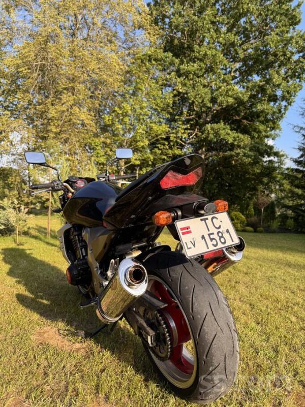 Kawasaki Z1000 2003 in Riga, with an engine capacity of 0.95 L and mileage of 0 thousand km for 2900 €, photo 3 on AUTOMOTO.COM.LV