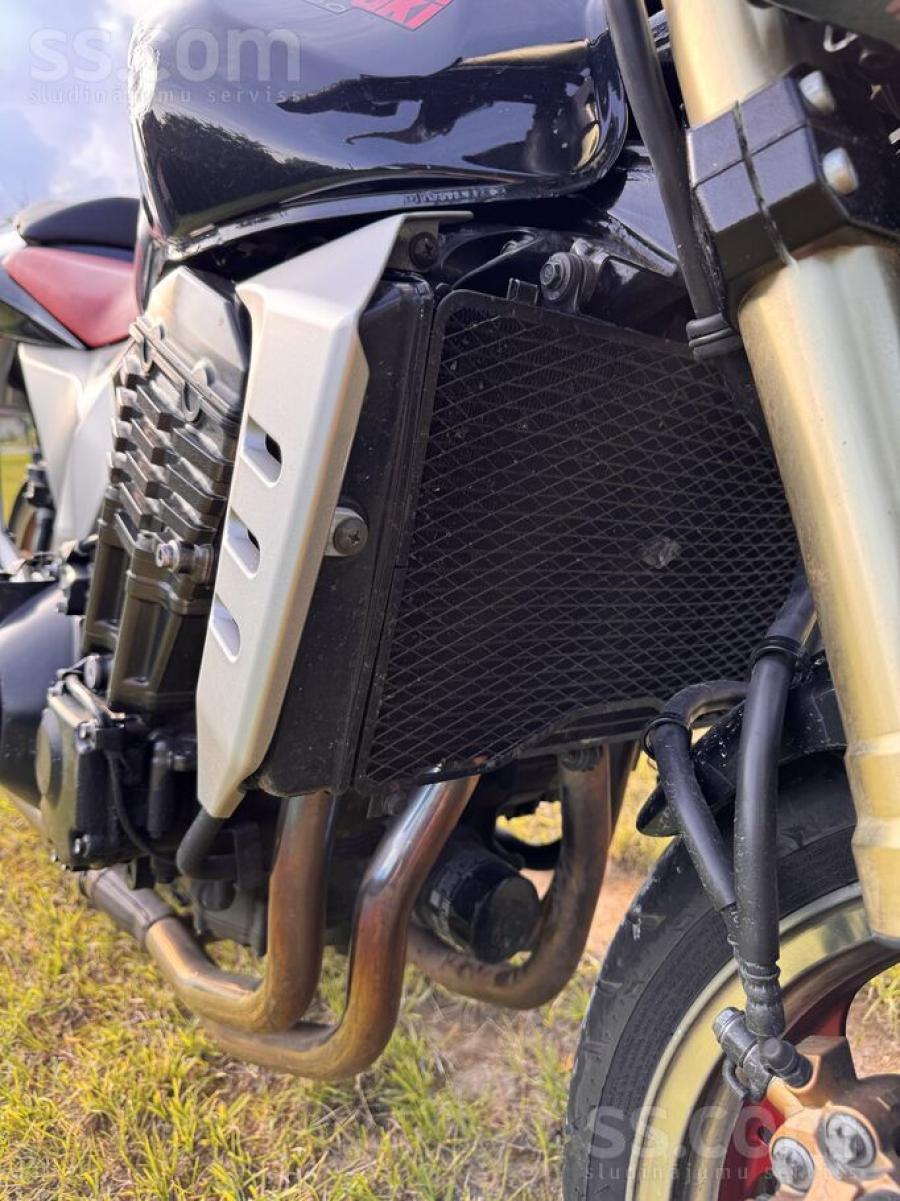 Kawasaki Z1000 2003 Rīga, ar dzinēja tilpumu 0.95 L un nobraukumu 0 tūkst. km par 2900 €, foto 8 vietnē AUTOMOTO.COM.LV