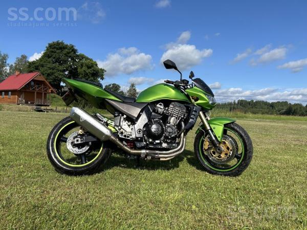 Kawasaki Z1000 2003 Ogre, ar dzinēja tilpumu 1.00 L un nobraukumu 0 tūkst. km par 2900 €, foto 1 vietnē AUTOMOTO.COM.LV