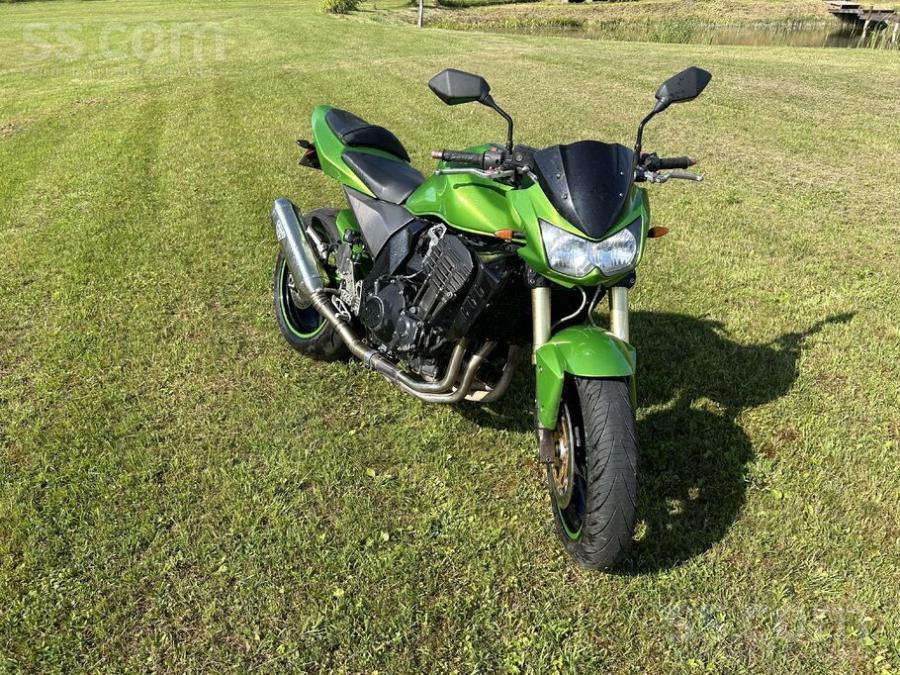 Кавасаки З 1000 2003 в Огре, объемом двигателя 1.00 л и пробегом 0 тыс. км за 2900 €, фото 4 на AUTOMOTO.COM.LV