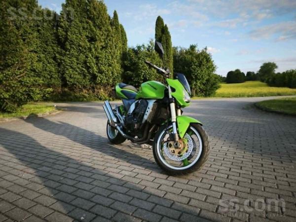 Kawasaki Z1000 2003 in Daugavpils, with an engine capacity of 0.96 L and mileage of 0 thousand km for 3350 €, photo 2 on AUTOMOTO.COM.LV