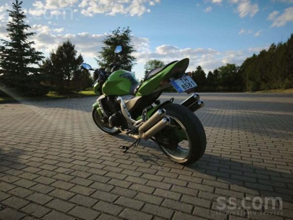 Kawasaki Z1000 2003 in Daugavpils, with an engine capacity of 0.96 L and mileage of 0 thousand km for 3350 €, photo 5 on AUTOMOTO.COM.LV