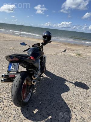 Kawasaki Z1000 2003 in Liepaja, with an engine capacity of 0.95 L and mileage of 0 thousand km for 2700 €, photo 8 on AUTOMOTO.COM.LV