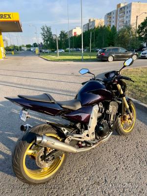 Kawasaki Z1000 2004 Tallina, ar dzinēja tilpumu 0.95 L un nobraukumu 82 tūkst. km par 4100 €, foto  vietnē AUTOMOTO.COM.LV