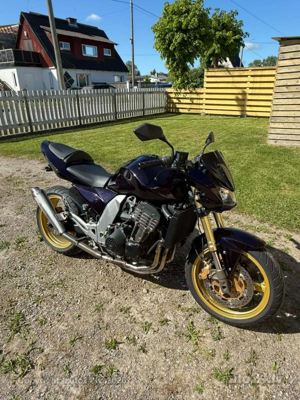 Kawasaki Z1000 2004 in Tallinn, with an engine capacity of 0.95 L and mileage of 82 thousand km for 4100 €, photo 3 on AUTOMOTO.COM.LV