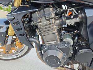 Kawasaki Z1000 2005 in Riga, with an engine capacity of 1.00 L and mileage of 0 thousand km for 3200 €, photo 4 on AUTOMOTO.COM.LV
