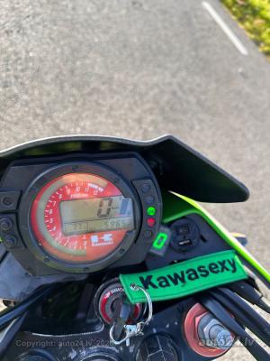 Kawasaki Z1000 2005 Tallina, ar dzinēja tilpumu 0.95 L un nobraukumu 60 tūkst. km par 1500 €, foto 7 vietnē AUTOMOTO.COM.LV
