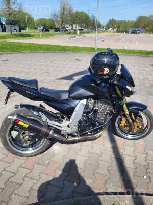 Kawasaki Z1000 2006 Liepāja, ar dzinēja tilpumu 1.00 L un nobraukumu 0 tūkst. km par 5000 €, foto 1 vietnē AUTOMOTO.COM.LV