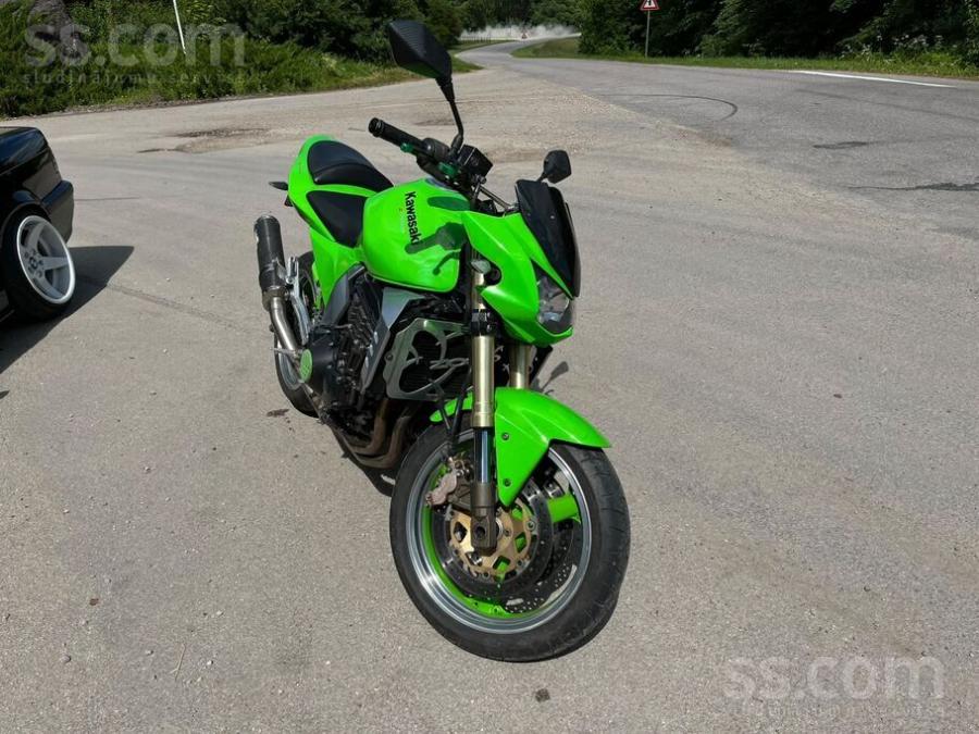 Kawasaki Z1000 2006 Valmiera, ar dzinēja tilpumu 1.00 L un nobraukumu 0 tūkst. km par 2995 €, foto 1 vietnē AUTOMOTO.COM.LV