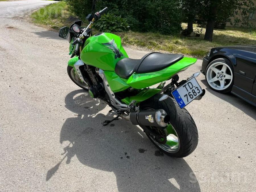 Kawasaki Z1000 2006 Valmiera, ar dzinēja tilpumu 1.00 L un nobraukumu 0 tūkst. km par 2995 €, foto 4 vietnē AUTOMOTO.COM.LV