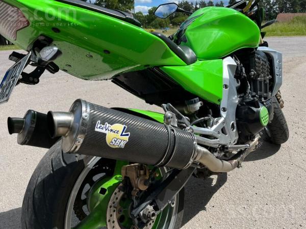 Kawasaki Z1000 2006 Valmiera, ar dzinēja tilpumu 1.00 L un nobraukumu 0 tūkst. km par 2995 €, foto 7 vietnē AUTOMOTO.COM.LV