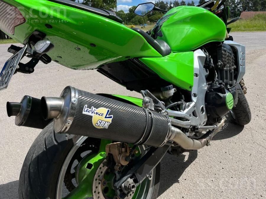 Kawasaki Z1000 2006 Valmiera, ar dzinēja tilpumu 1.00 L un nobraukumu 0 tūkst. km par 2995 €, foto 8 vietnē AUTOMOTO.COM.LV