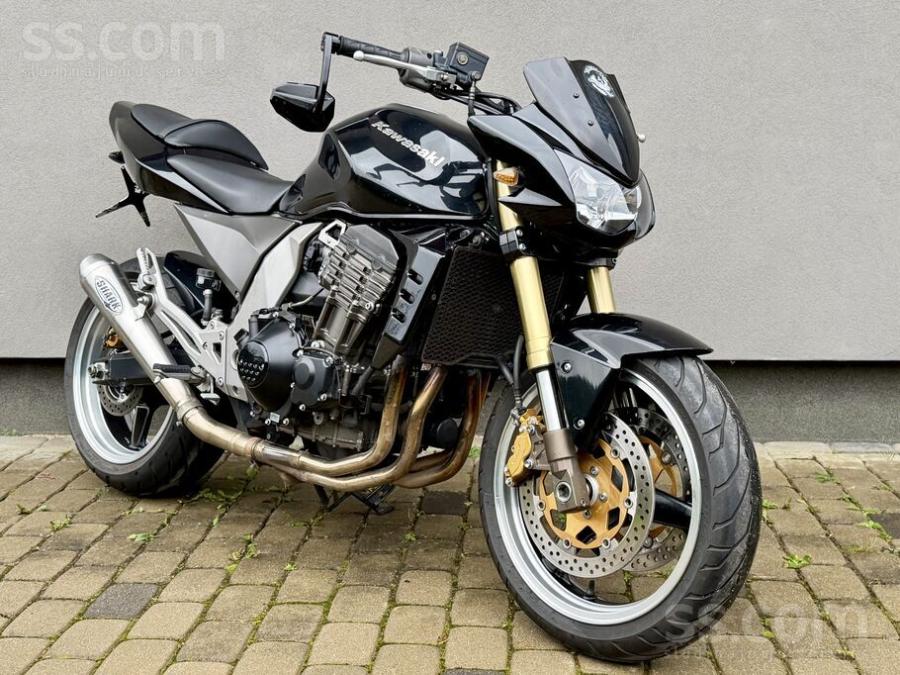 Kawasaki Z1000 2006 Ogre, ar dzinēja tilpumu 1.00 L un nobraukumu 0 tūkst. km par 2900 €, foto 1 vietnē AUTOMOTO.COM.LV