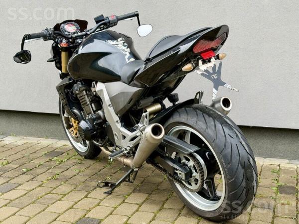 Kawasaki Z1000 2006 Ogre, ar dzinēja tilpumu 1.00 L un nobraukumu 0 tūkst. km par 2900 €, foto 5 vietnē AUTOMOTO.COM.LV